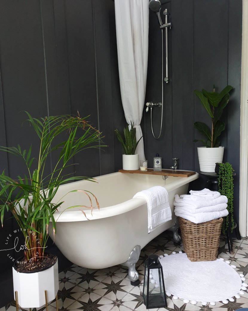 A Tutorial for Wood Panelled Walls in the Bathroom - Life with Holly