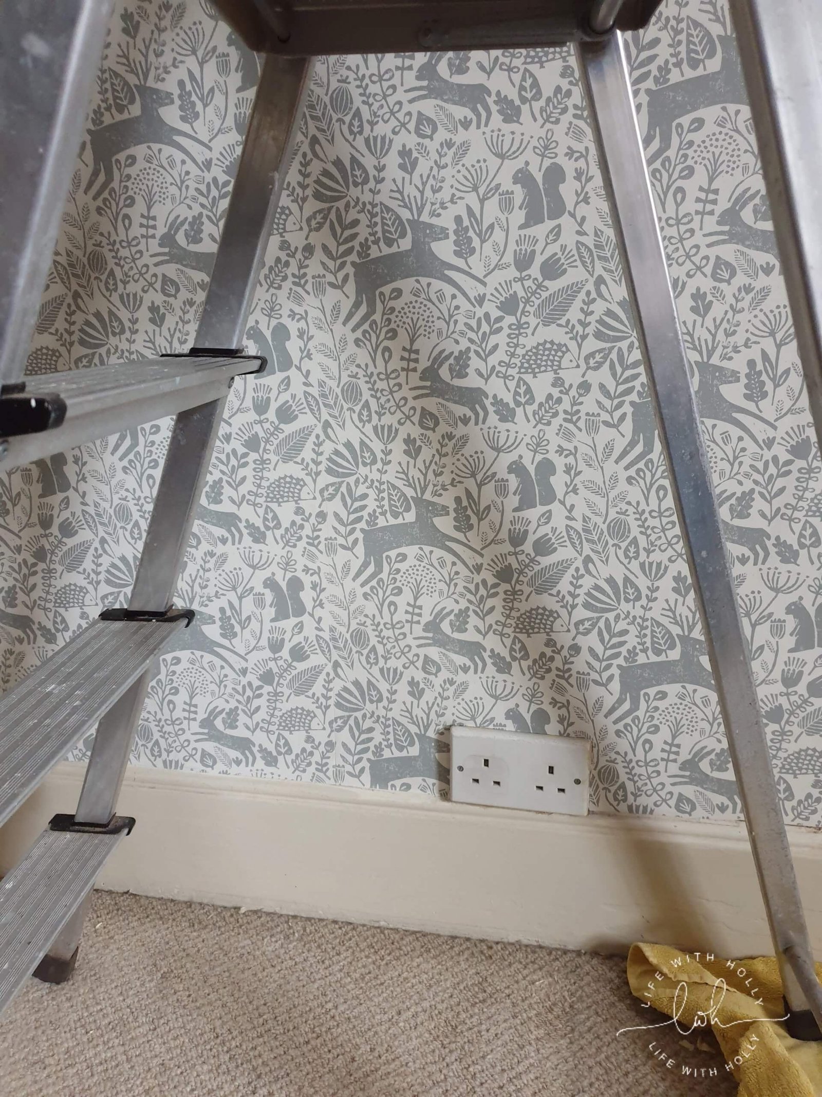 How to Use Paste the Wall Wallpaper - Holly's Room Mini Makeover