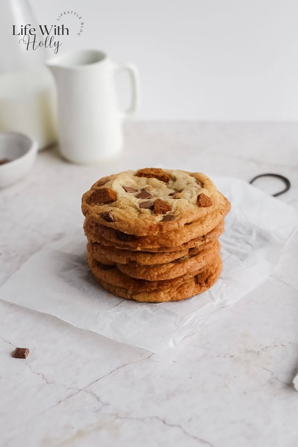 Easy Lotus Biscoff Cookies - Life with Holly